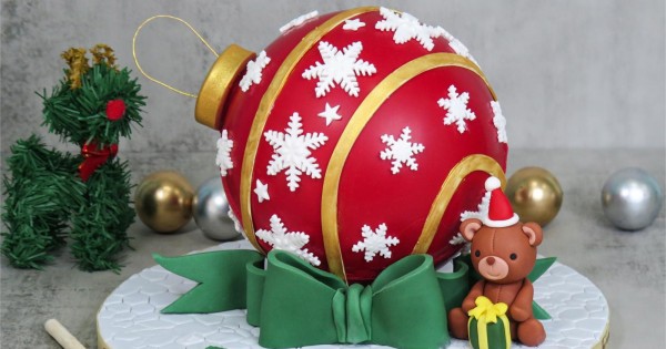 Jolly Jingle Bell Chocolate Piñata